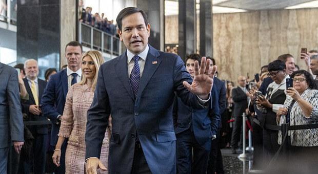 Держдеп США заморозив програми FMF, але PDA та USAI продовжують працювати. Новости Политики-UKR.NET.